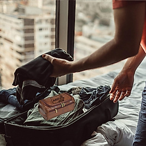 EAQ Personalized Toiletry Bag for Men, Personalized Leather Dopp Kits Customizable Travel Organizer Engraved Name/Logo for Husband, Boyfriend, Dad, Wedding, Anniversary, Gift