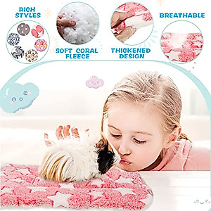 Yulejo 6 Pieces Guinea Pig Bed Plush Hamster Mat Bunny Bed Small Animal Sleeping Bedding Pads with Cleaning Dustpan Brush for Chinchilla Squirrel Hedgehog Small Animals (Cute Color, Star)