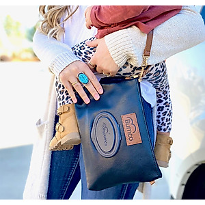 Bumco Diaper Clutch Bag - Portable Wipes Dispenser & Diaper Holder, Airtight Travel Baby Wipes Case, Leather-Style Wipe Dispenser Travel Baby Wipes Dispenser On the Go, Diaper Wristlet (Black)