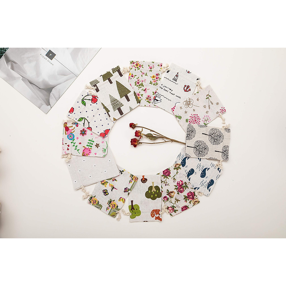 KAOYOO 50PCS 2.8X3.5 Inches Flower Drawstring Burlap Gift Bags,Gift Pouch for Jewelry Coin Candy DIY Craft Wedding Party Christmas New Year's Day