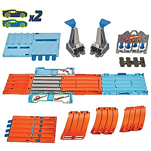 Hot Wheels Race Crate with 3 Stunts in 1 Set Portable Storage Ages 6 to 10