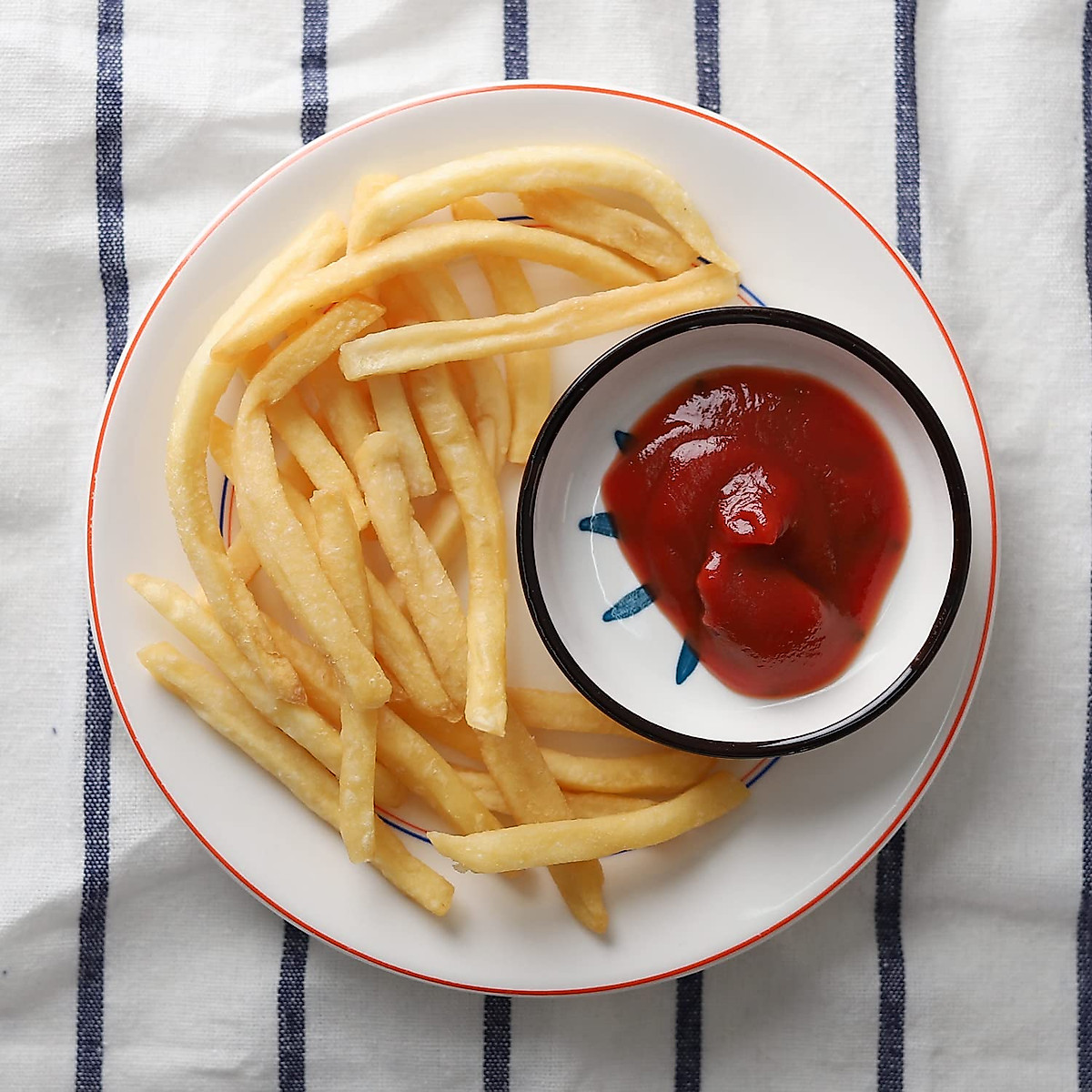 MOSYONE Soy Sauce Dish Ceramic Set of 6 - Soy Sauce Dipping Bowls for Sushi - 3.5 Inch Serving Dish - Japanese Style Dinnerware Set