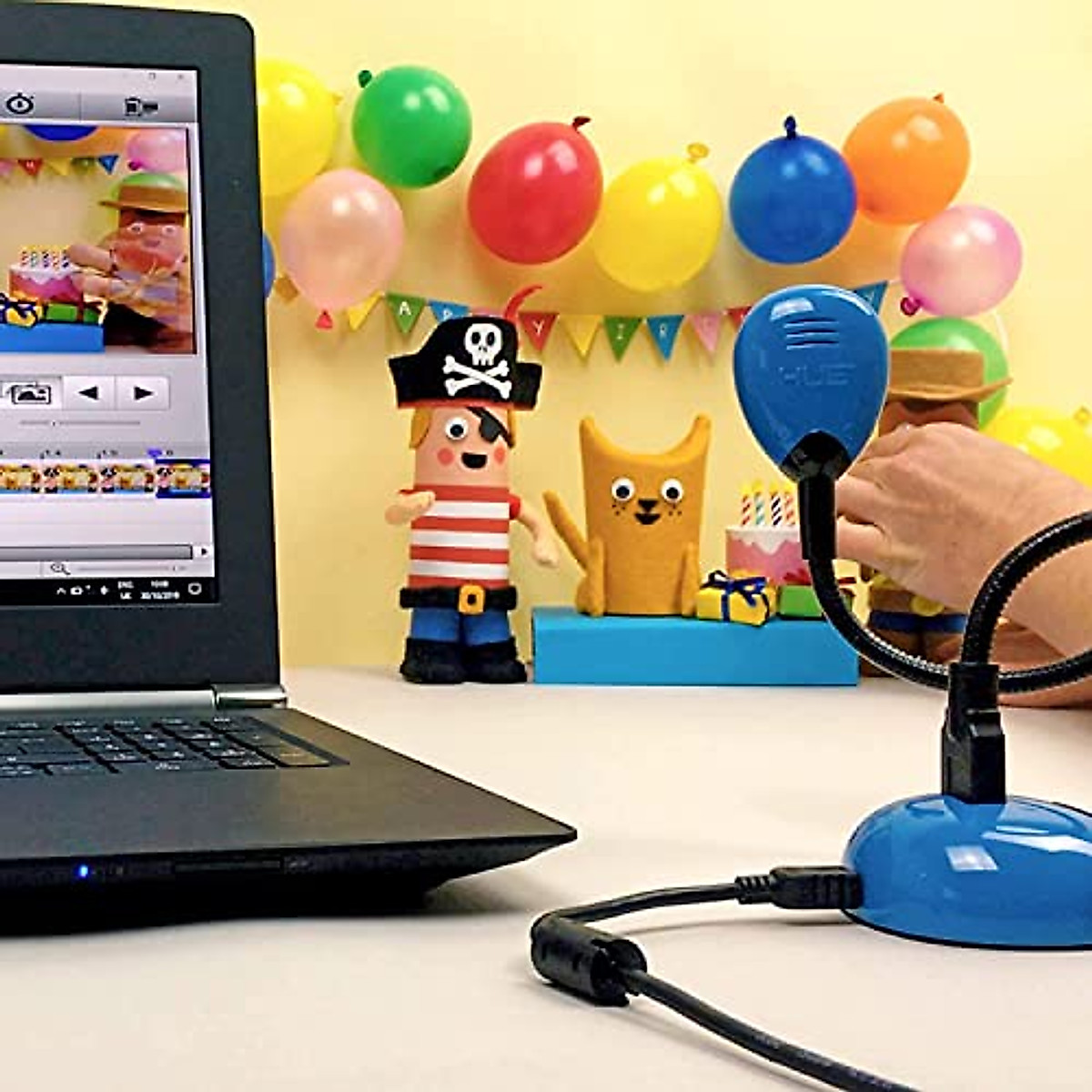 HUE Animation Studio: Complete Stop Motion Animation Kit (Camera, Software, Book) for Windows/macOS (Green)