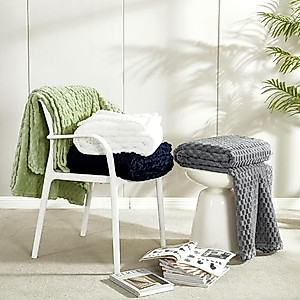 DREAMNINE Extra Large Soft Plush Fleece Bed Blanket King Size 90" x 108", Luxury Shaggy Lightweight 3D Patterned Velvet Flannel Blanket for Bedroom, Solid Gray Warm Lap Blanket for Winter Autumn, Grey