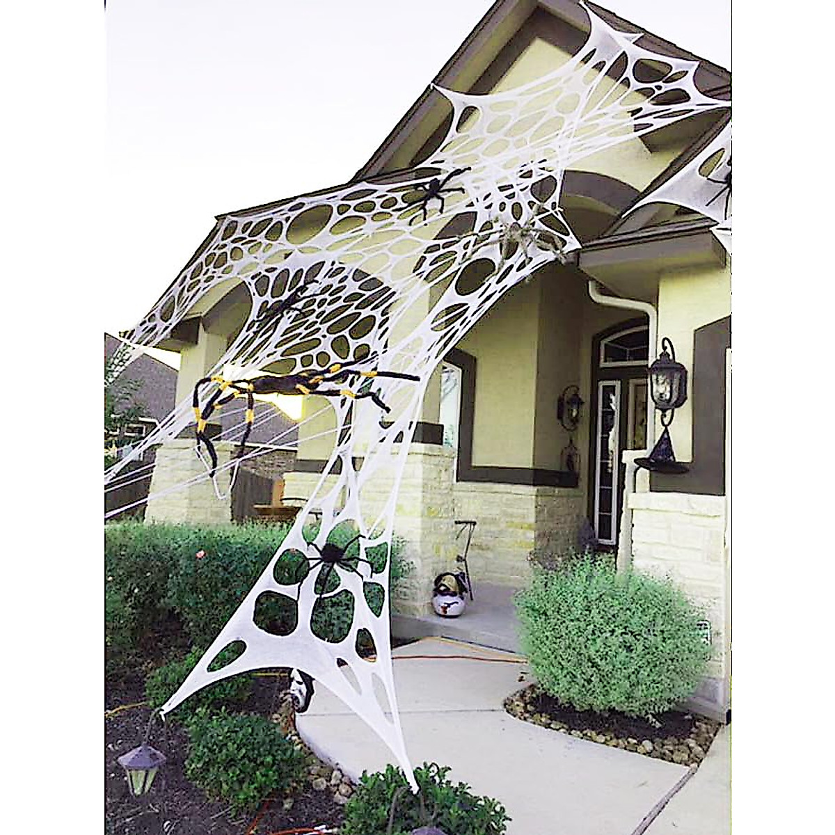 AKEROCK Giant Spider Webs Halloween Decorations Outdoor, Stretchy Gauze Cobwebs, Cut-Your-Own Fake Spider Webbing for Halloween Decor Outside House - White