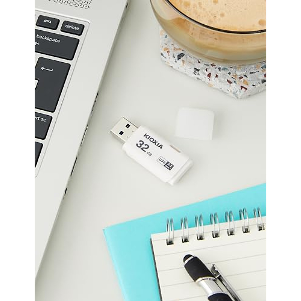 KIOXIA 32GB TransMemory U301 USB 3.2 Flash Drive, White