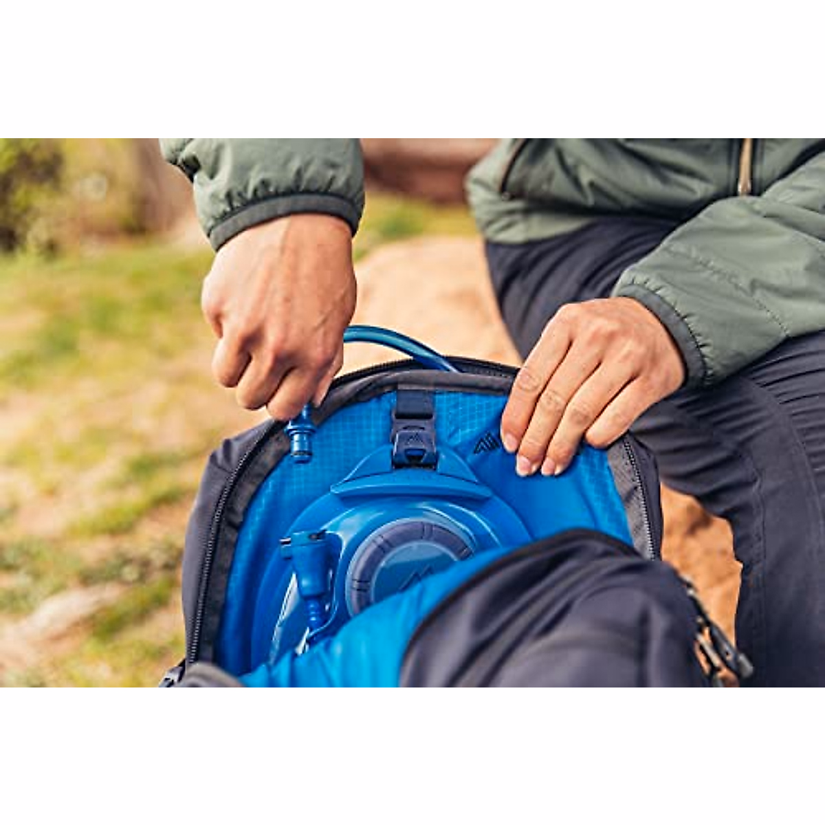 Swift 22 H2O Women's Day Hiking Pack, Amethyst Purple