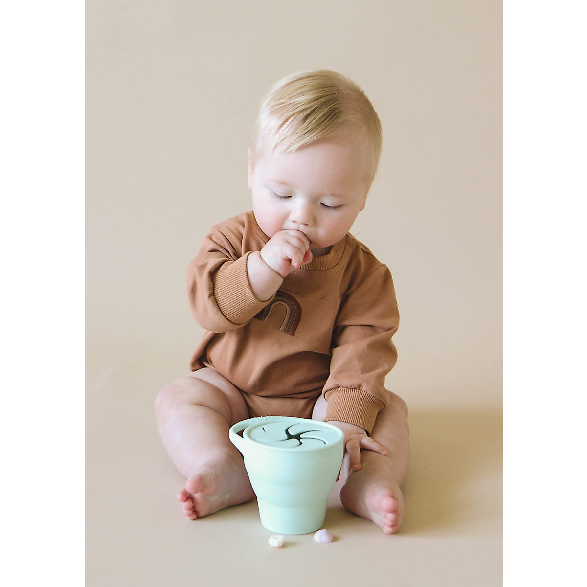 otterlove Collapsable Silicone Snack Container with Attachable Lid | 100% Pure LFGB Platinum Silicone with No Fillers | Snack Cup (2 Pack - Sage & Very Peri)