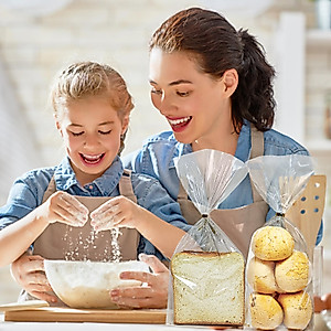 QOIUSO 100pcs Cellophane Treat Bags: 5 x11 Inch Clear Cellophane Bags for Candy Snacks Cookies Holiday Gift Wrapping - Plastic Goodie Bags with 110 Twist Ties for Christmas New Year Party Favors