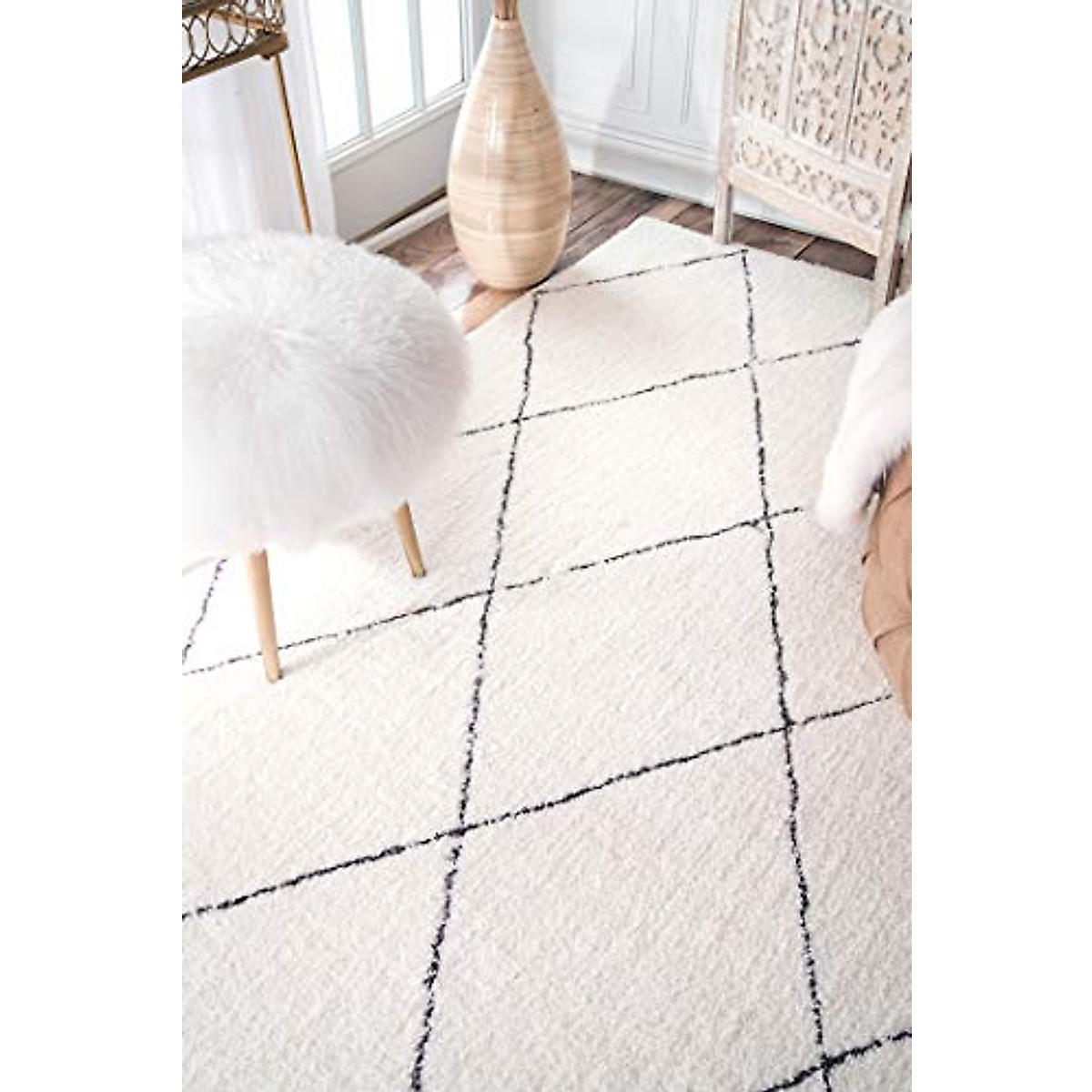 nuLOOM Hand Tufted Armitra Area Rug, 6' 7" x 9', Natural