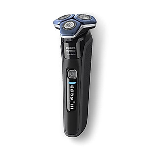 Philips Norelco Shaver 7600, Rechargeable Wet & Dry Electric Shaver with SenseIQ Technology, Quick Clean Pod, Travel Case and Pop-up Trimmer, S7886/84, Multi
