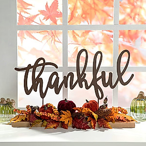 Glitzhome Autumn Harvest Table Centerpiece - Metal Thankful Sign with 24" L Artificial Floral Maple Leaves Pumpkins Pinecones and Berries Arrangement for Harvest Party Thanksgiving Fall Ornaments