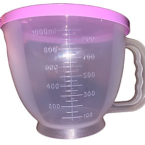 Tupperware Vintage Style 4 Cup Small Mix and Store Batter Pitcher in Lavender