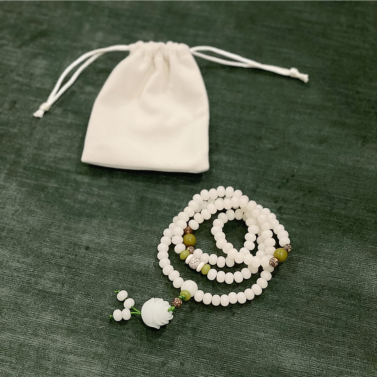 GIGIFULL White Jade Natural Bodhi Root 108 Prayer Meditation Stretch Bracelet | Lucky Bracelets for Men Women Gift (Small Gift Bag Included)