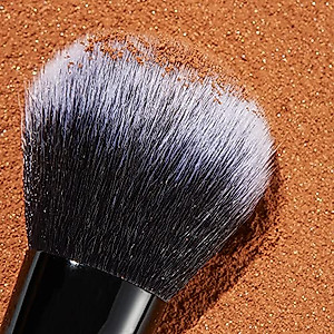 e.l.f. Flawless Face Brush, Vegan Makeup Tool For Flawlessly Contouring & Defining With Powder, Blush & Bronzer, Made With Cruelty-Free Bristles