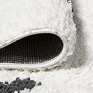 JONATHAN Y MOH403A-3 Cristo Berber Geometric Shag Indoor Area-Rug Bohemian Contemporary Easy-Cleaning Bedroom Kitchen Living Room Non Shedding, 3 X 5, White/Black