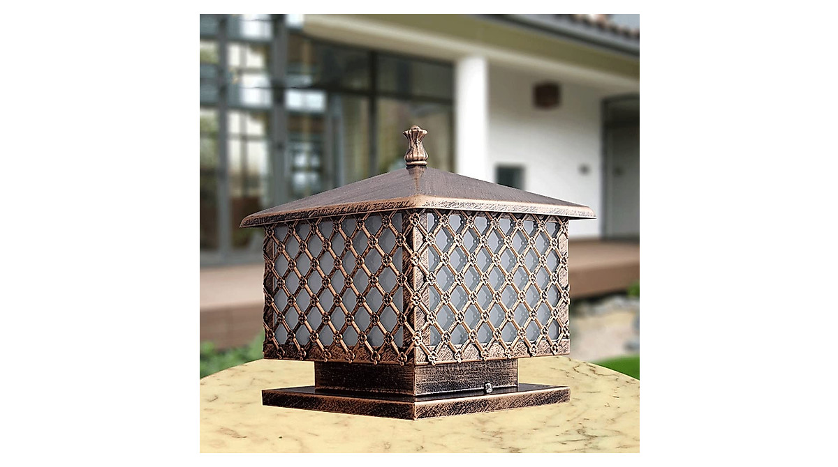 DAKWA Bronze Post Cap Lights for Outdoor Elegance
