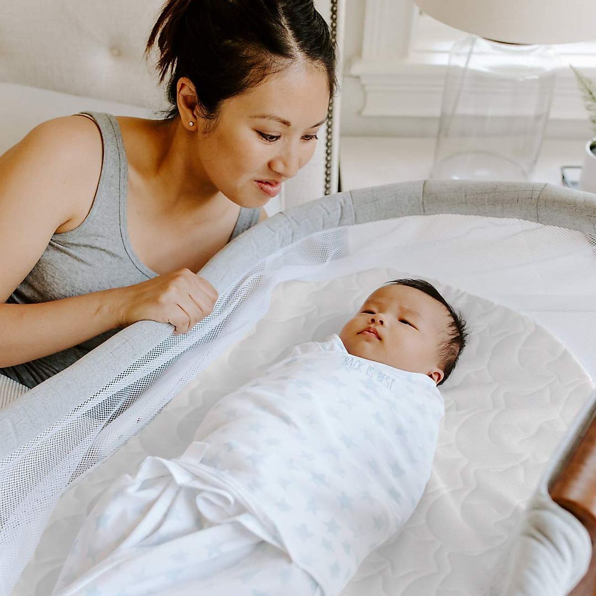 HALO DreamWeave Breathable Mesh BassiNest Mattress Replacement Pad and HALO BassiNest Fitted Sheet Morning Mist, Bundle