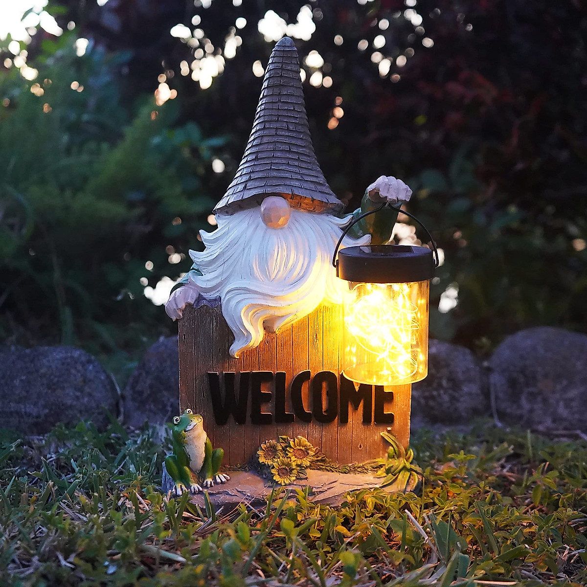 VP Home Welcome Gnome with Lantern and Frog Solar Powered LED Outdoor Decor Garden Light Welcome Gnomes Statues Outdoor Funny Figurine Decor for Outside Patio, Yard, Lawn