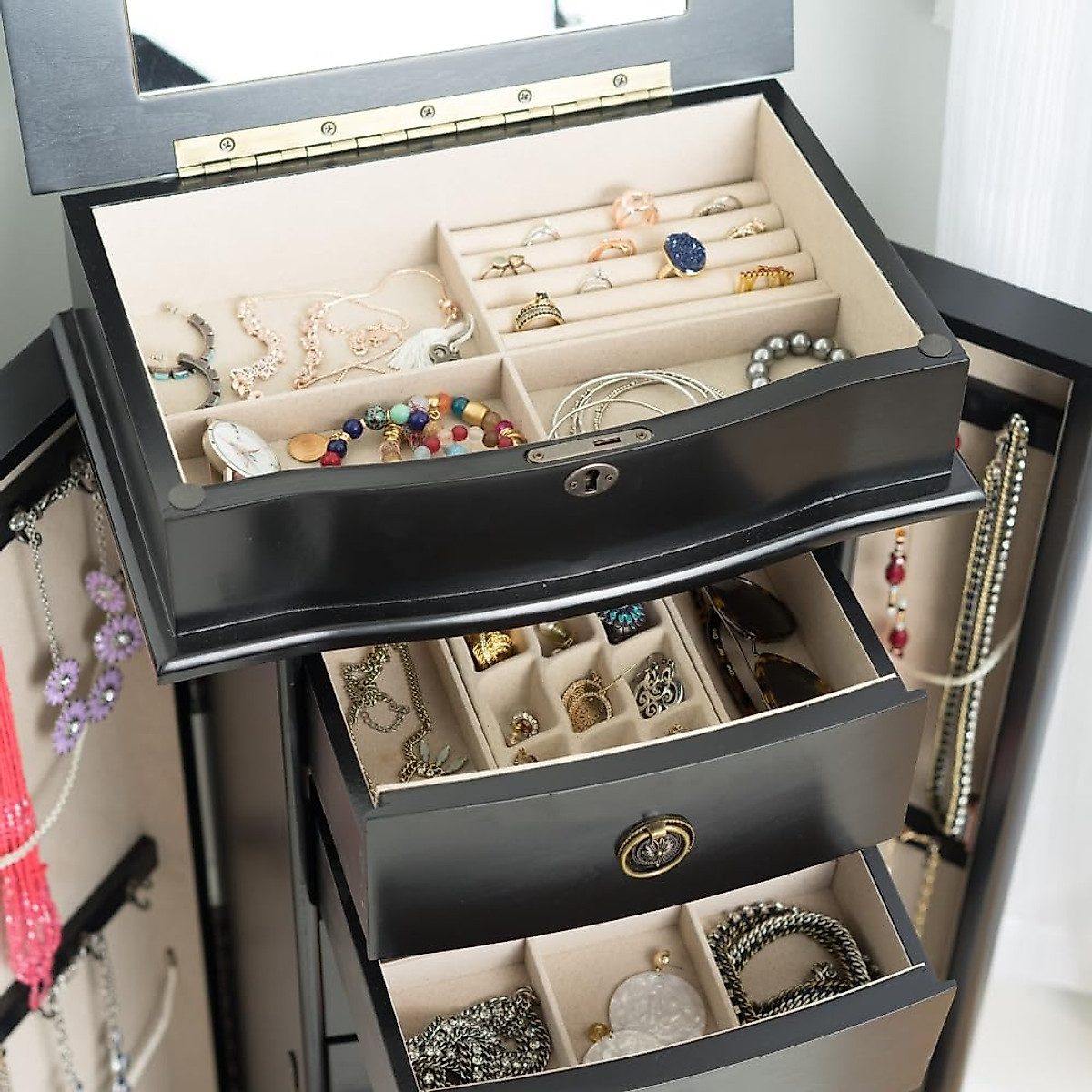 Alveare Home North Locking 7-Drawer Jewelry Armoire – Spacious Organizer with Mirror, Necklace Hooks & Anti-Tarnish Lining, Black