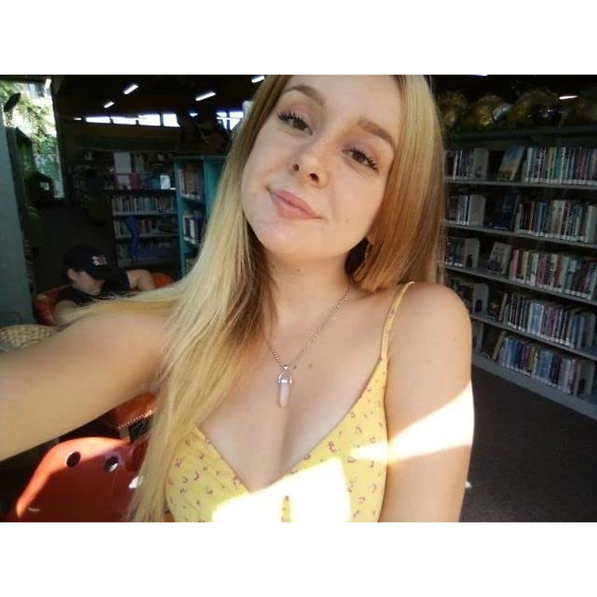 MJartoria BFF Necklace for 2 Crystal Charms Best Friend Necklace Matching Pendant Friendship Necklace for Couples Gifts (Blue+Pink, Matching Heart)