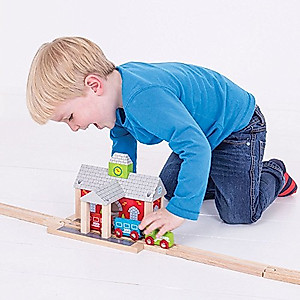 Bigjigs Rail Wooden Railway Station - Other Major Rail Brands are Compatible