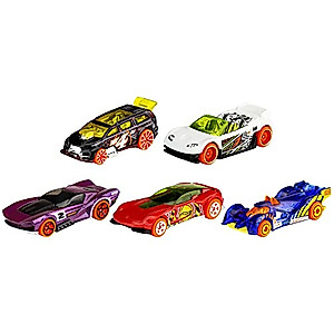 Hot Wheels 1:64 Scale Die-Cast Toy Cars 5-Pack, Set of 5 Toy Race Cars, Hot Rods, Character Cars, Rescue or Pick-Up Trucks (Styles May Vary)
