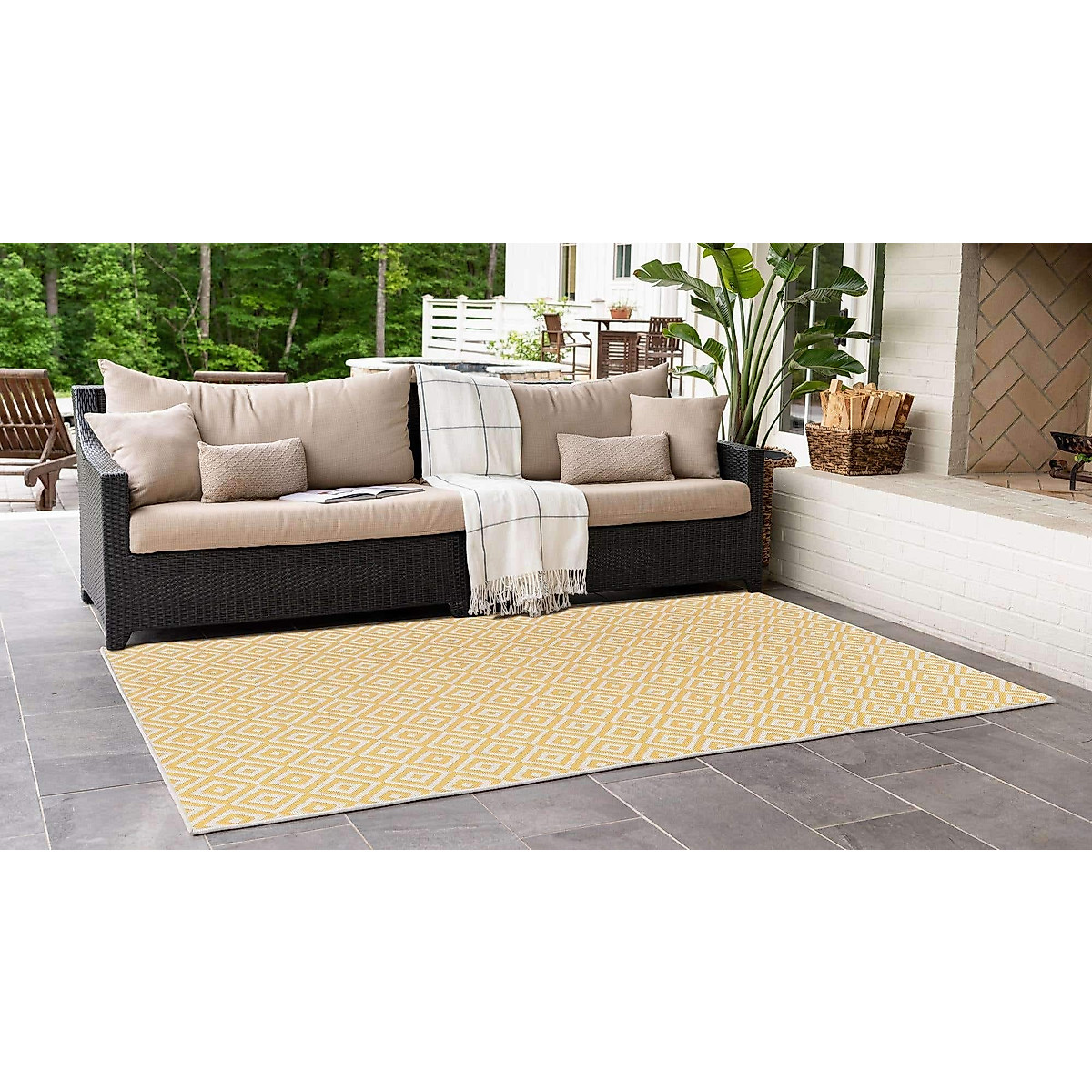 Unique Loom Jill Zarin Outdoor Collection Area Rug - Costa Rica (2' x 3' 1'' Rectangle, Yellow Ivory/ Ivory)