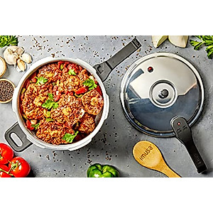 IMUSA 7 Quart Stovetop Aluminum Pressure Cooker with Safely Valve