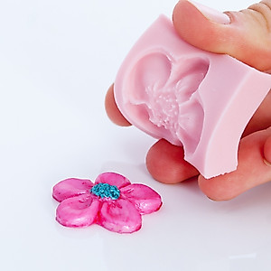 Flower Silicone Mold Food Safe Fondant, Chocolate, Candy, Resin, Polymer Clay, Jewelry, Craft Mold. Flexible and easy to use.