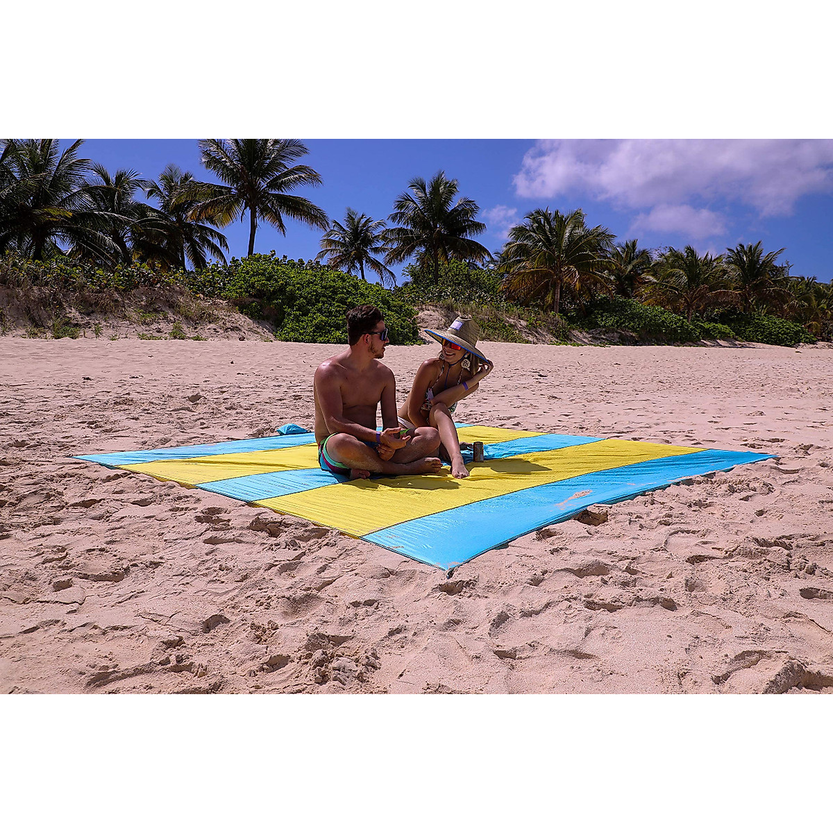 AQUATUS Premium XXL Beach Blanket Sandproof Water Resistant Quick Dry Mat 10ft by 9ft for 1-8 Adults with 4 Metal Stakes, 4 Corner Pockets, Secure Clip and Strap, and Attached Bag