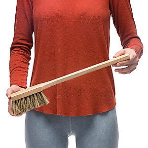 Redecker Wheel Brush, Extra-Long Handle, Scrub Boots/Shoes and Car Tires, Beechwood and Durable Union Fiber, 17-3/4 Inches, Made in Germany