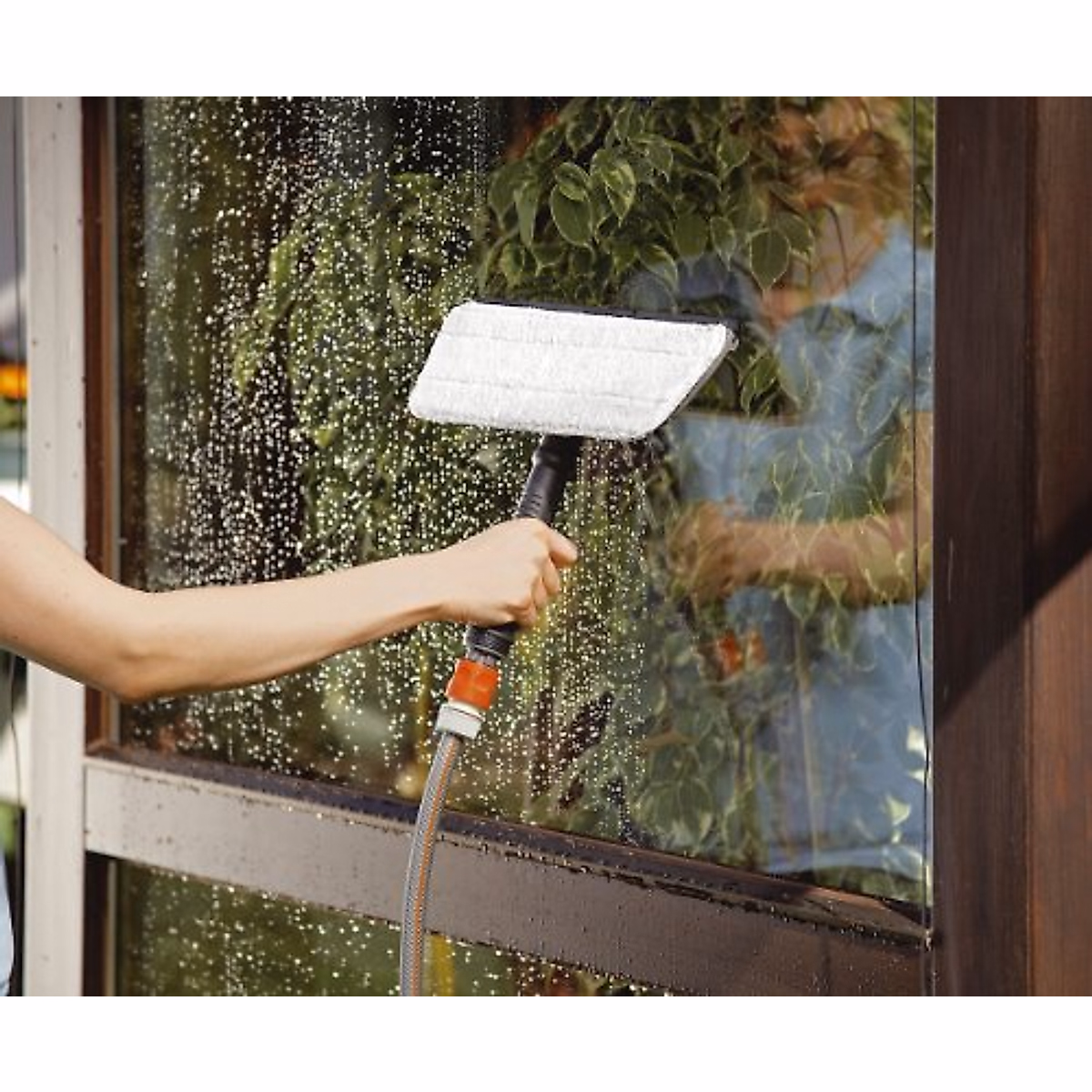 Gardena Window Washer with Pullers: The Water-Cooled Window Cleaners with Extractor for Clean System, with Washable Microfiber Nonwoven (5564-20)
