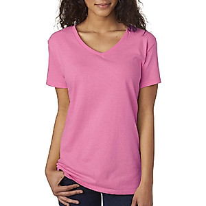 Gildan Women's Softstyle V-Neck T-Shirt - X-Large - Azalea