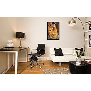 Framed Art Print, 'The Kiss (Le Baiser / Il Baccio), 1907' by Gustav Klimt: Outer Size 25 x 37"