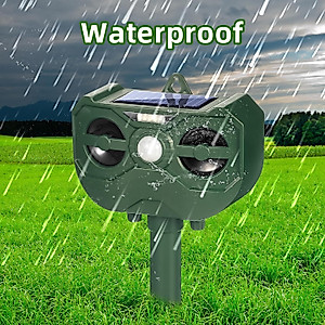 Ultrasonic Solar Animal Repellent Outdoor Deer Repellent Waterproof Animal Deterrent Adjustable Frequency Flashing Lights, Animal Repeller Defender Keep Cat Fox Squirrel Skunk Raccoon Out of Yard (1)
