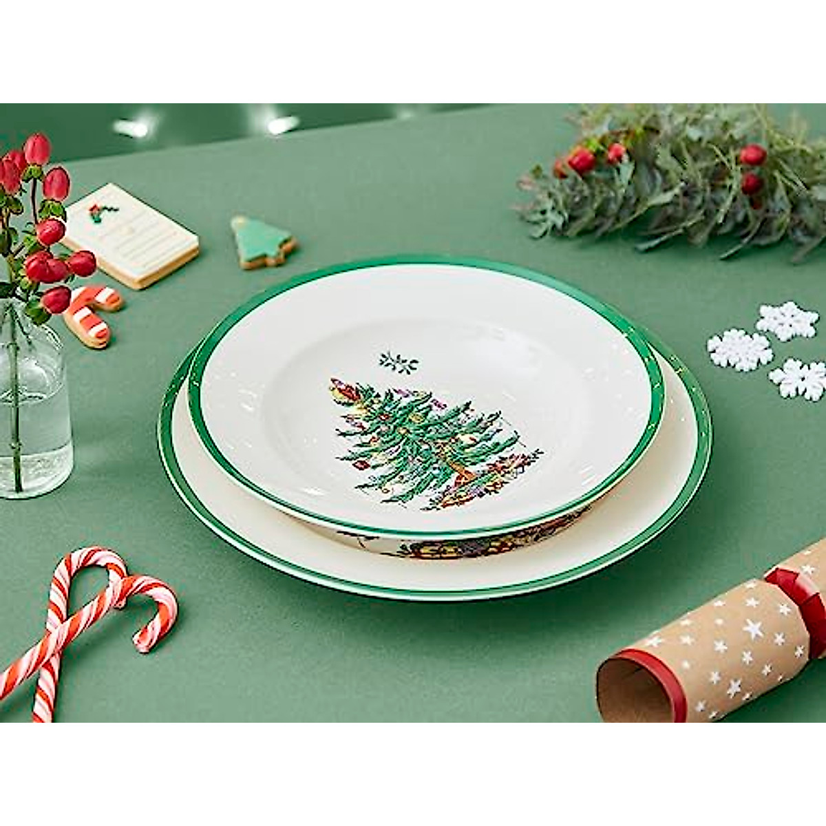 Spode Christmas Tree 9" Soup Plate (Set of 4) - Stoneware Soup Bowls with Festive Tree Design & Green Rim, Ideal for Serving Soup, Pasta, Salad - Microwave & Dishwasher Safe Holiday Dinnerware