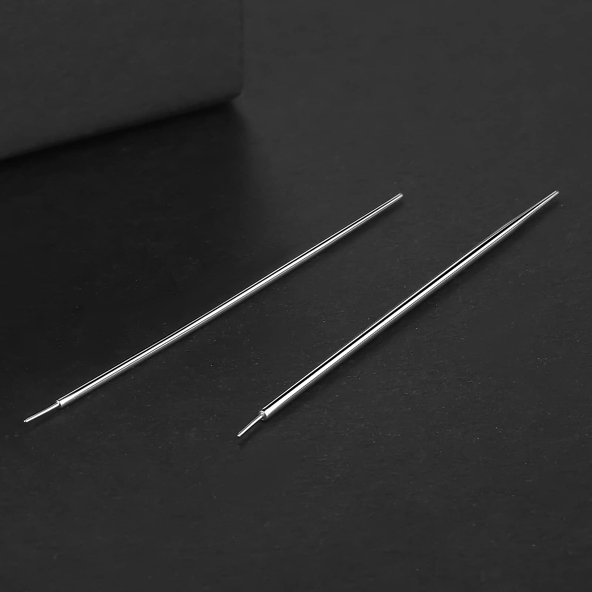 Oveta 16G 18G Threadless Pin Taper Titanium Piercing Taper Pin for Threadless Nostril Ear Lip Piercing Jewelry,2PCS