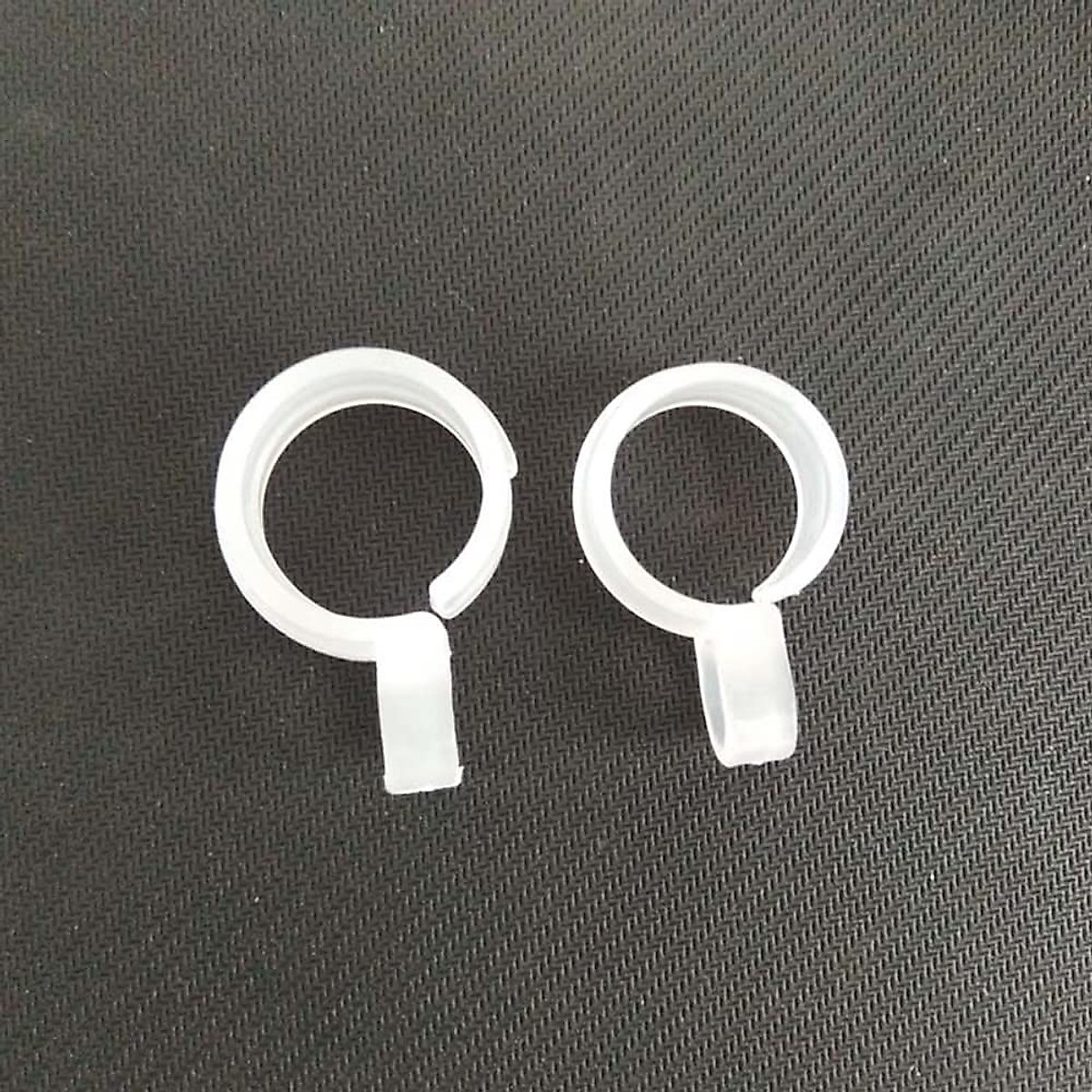 lasenersm 30 Pieces Windproof Hook Hanger Buckle Hook Clips Plastic Cloth Hanger Buckles Clothes Hanger Hooks Windproof Clothes Hanger Clip Buckle, White(for 25-29mm Round Tube)