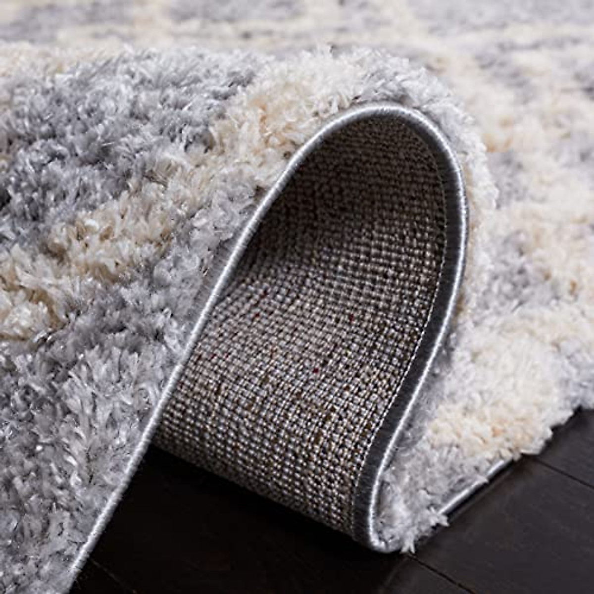 SAFAVIEH Berber Shag Collection Area Rug - 6'7" Square, Grey & Cream, Moroccan Design, Non-Shedding & Easy Care, 1.2-inch Thick Ideal for High Traffic Areas in Living Room, Bedroom (BER213G)