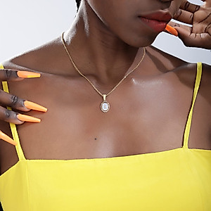 TSDGB Gold Initial Necklaces for Women, 18k Gold Plated Dainty Initial Necklace Personalized Gold Choker Charm Letter Pendant Necklaces Gold Jewelry for Women Girls