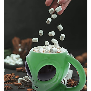 MUGNIV Novelty 3D Green Alien Mug - Cute Cute Coffee Mugs for Women and Men, Funny Coffee Mug Space Gift for Coffee Lovers, Cool Alien Head Fun Glassware Ceramic Mug for Hot and Cold Drinks - 17 Oz