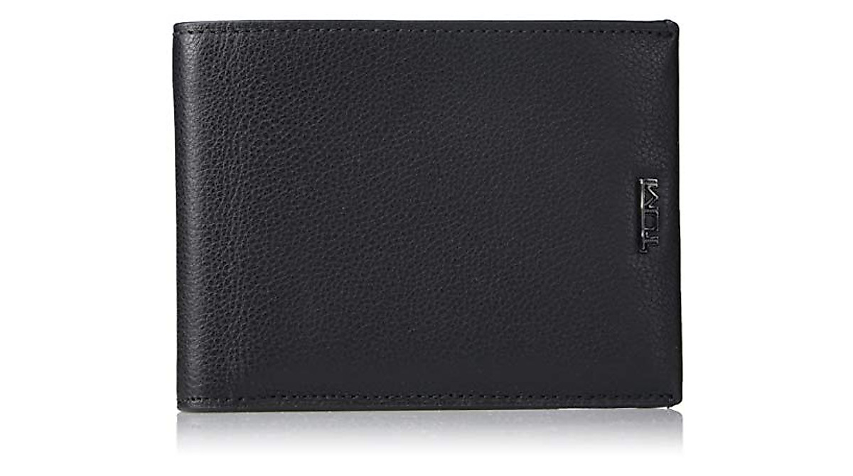 TUMI Men's RFID Wallet | Nassau Global Leather Passcase