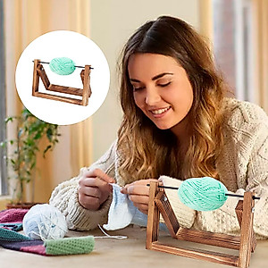 WEBEEDY 2 Pieces Yarn Ball Holder Wooden Yarn Rack Horizontal Spinner Storage Organizer for Thread Crocheting Knitting Supplies Dispenses