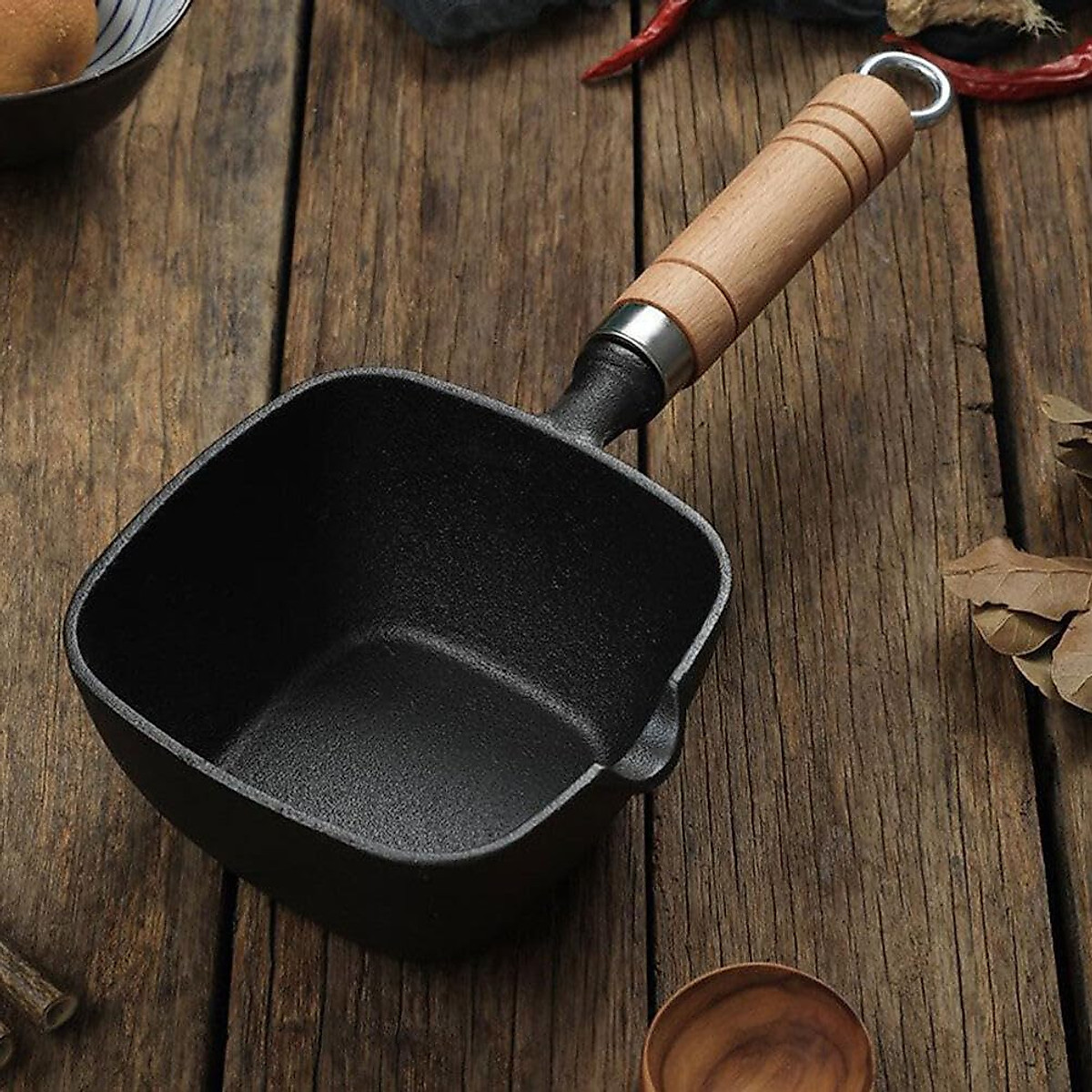 Yardwe Cast Iron Pot, Butter Iron Oil Heating Pot with Wooden Handle Cookware Melting Pot (4inch)