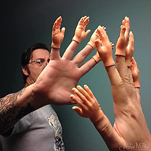 2pcs Finger Hands Finger Puppets | Soft Vinyl Little Finger Puppet Party Favors Novelty Gag Toys Practical JokeToy | Sarcastic Toys for a Crazy Game Night with Friends | White Skin Tone