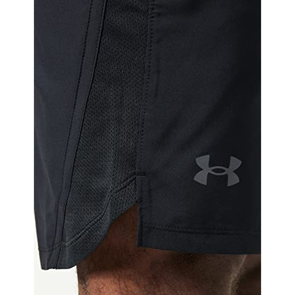 Under Armour Men's Launch Run 9-Inch Shorts , Black (001)/Reflective , X-Large