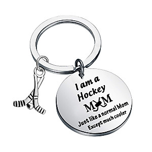 FUSTMW Hockey Mom Gifts Hockey Keychain I am a Hockey MOM Jewelry Hockey Mom Charm for Hockey Players Gifts (silver)