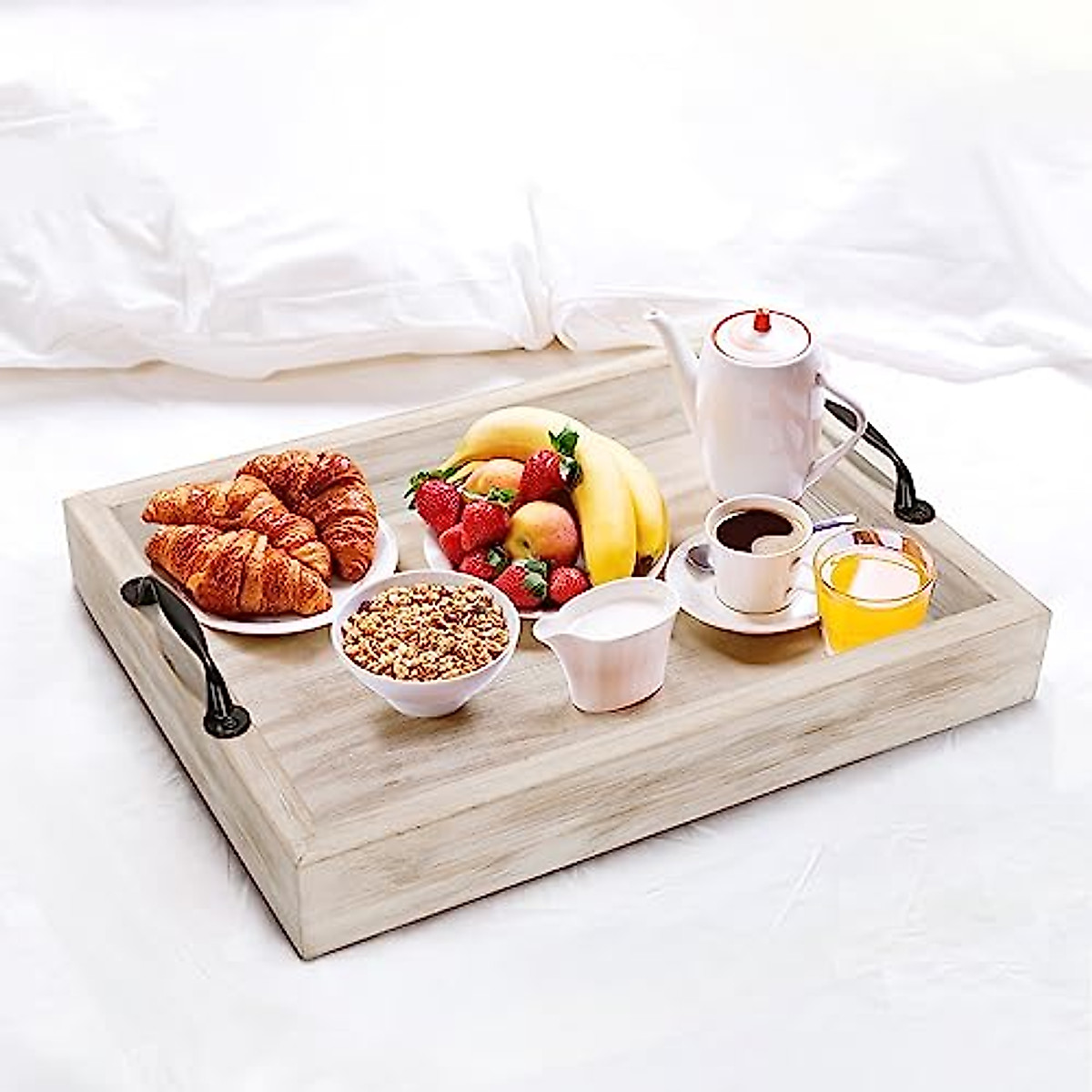 Set of 2 Rustic Farmhouse Wooden Serving Tray with Handles, Nesting White Decorative Trays for Coffee Table Ottoman Kitchen Bed Dining Table Centerpiece Rectangular Tray for Food Fruits Coffee Candles