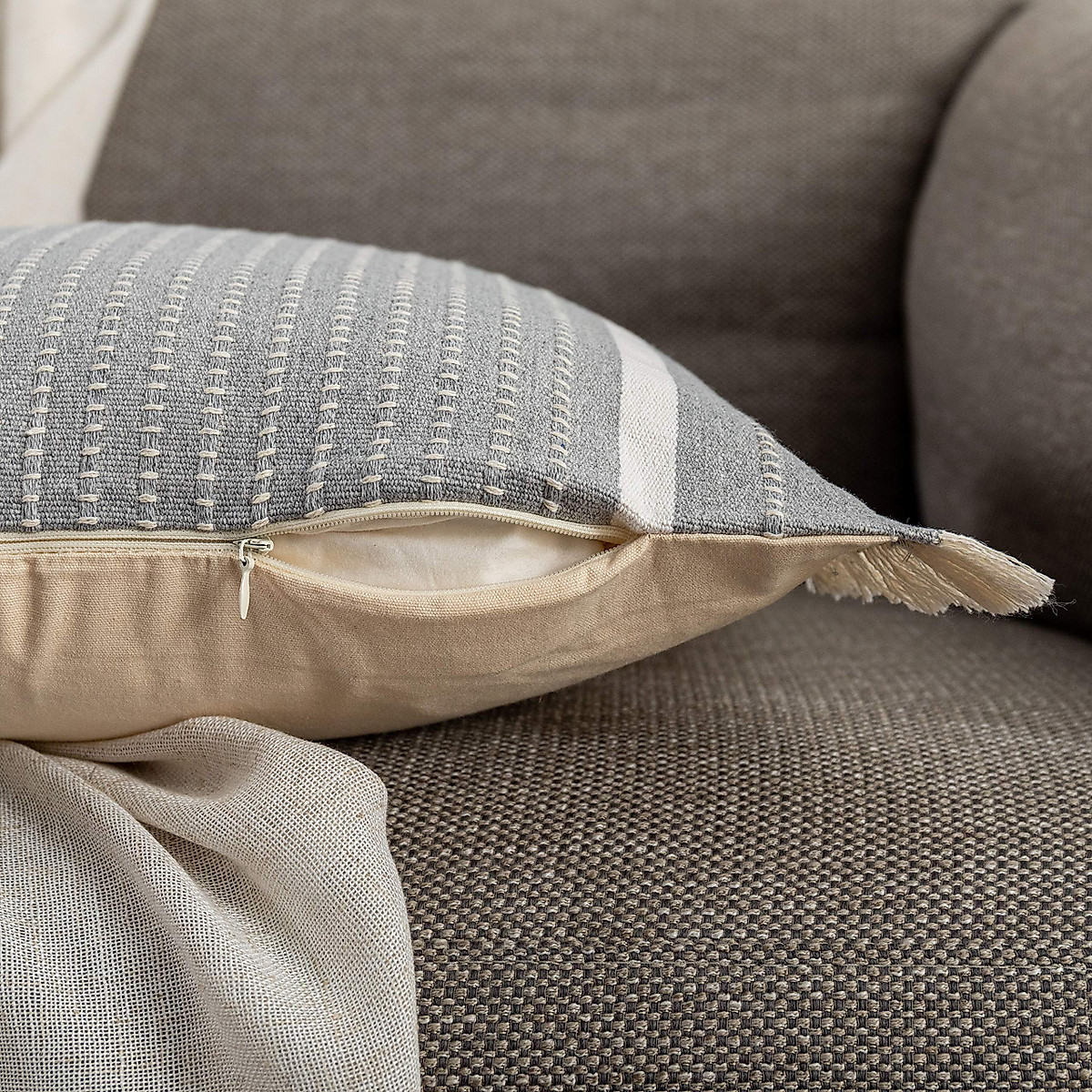 OJIA Modern Throw Pillow Cover with Tassels, Decorative Liana Fringe Accent Cushion Case, Farmhouse Woven Pillowcase for Sofa Chair Couch Bed Decor (Lumbar 12 x 20 Inches, Grey)